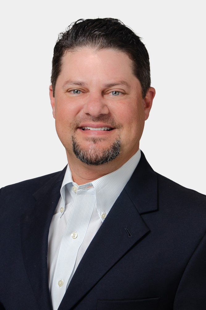 Scott Vadala Headshot - Mammoth Carbon Products